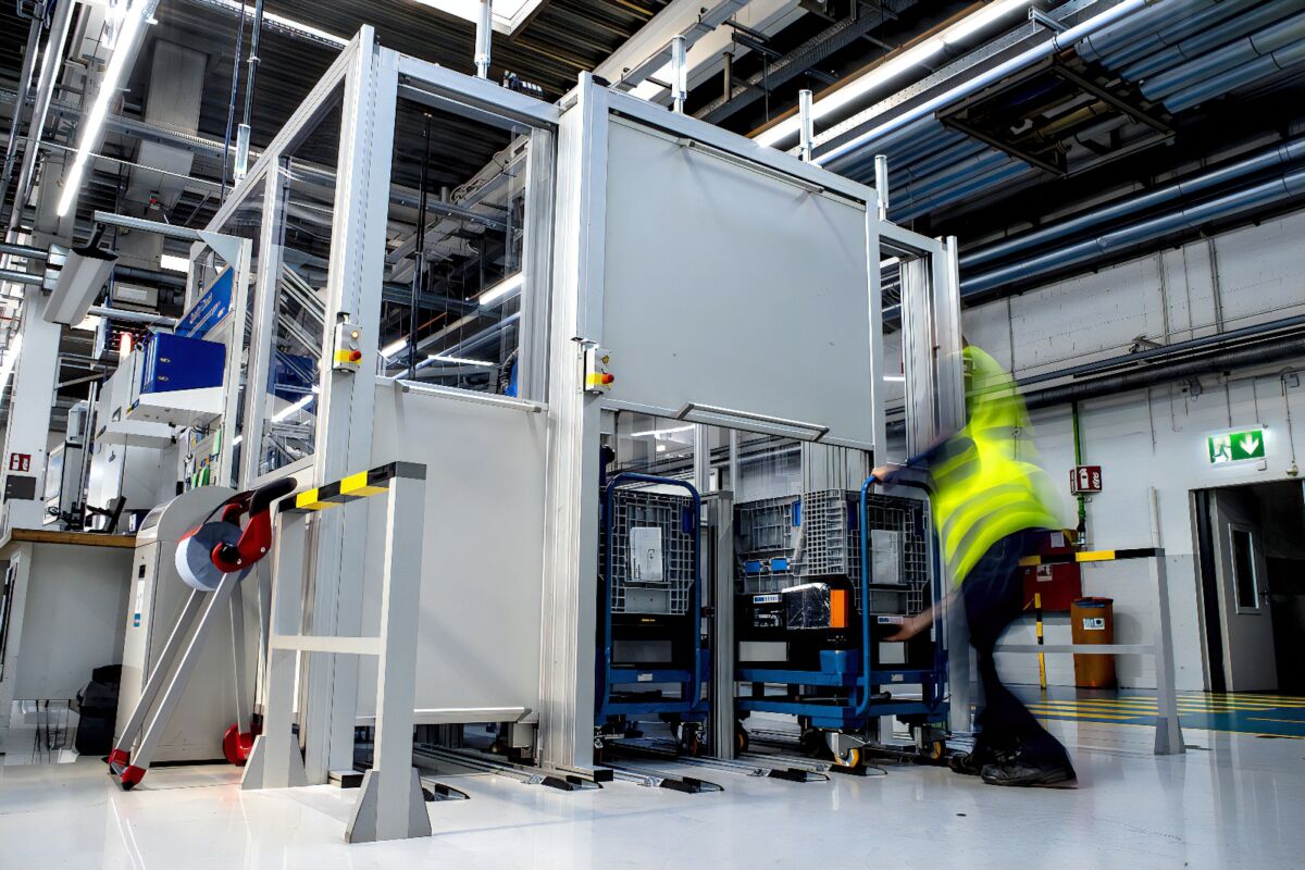 Finding appropriate safety fixtures for machinery and equipment | item ...